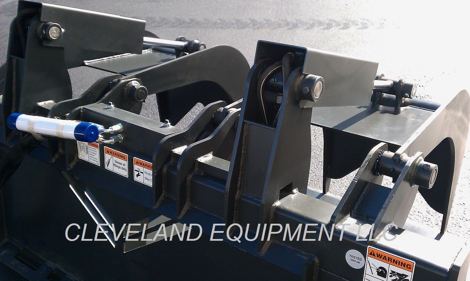 Grapple Bucket – Loflin Heavy Duty - Cleveland Equipment LLC