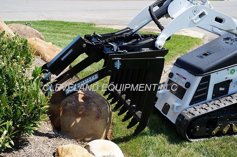 Mini Root Grapple - Loflin Fabrication - Cleveland Equipment LLC